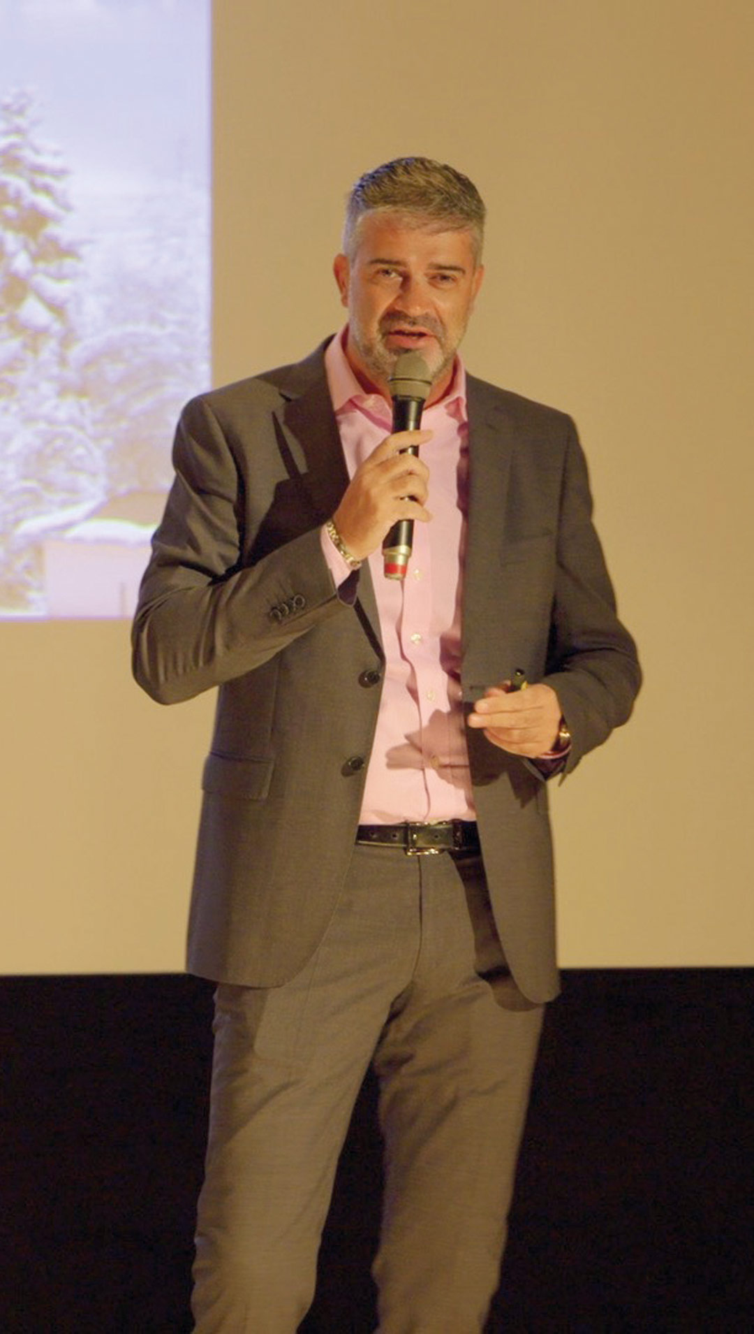 WEB-1.-Fazzone-Q – La Feuille